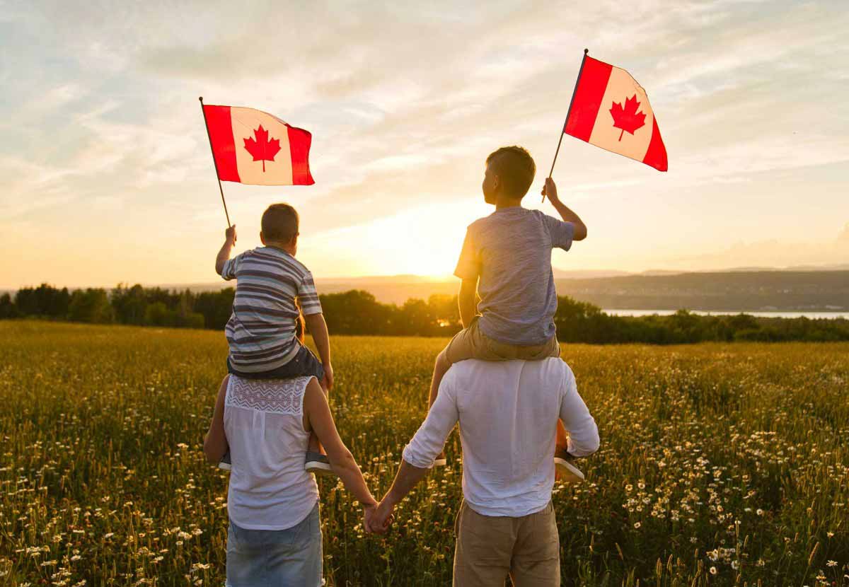 Study in Canada with family: Who can come with you